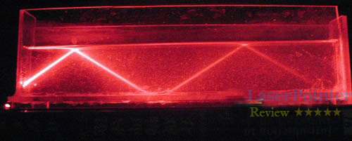 Experiments：Laser in water | Laser Pointer Reviews | Laser Pen Reviews